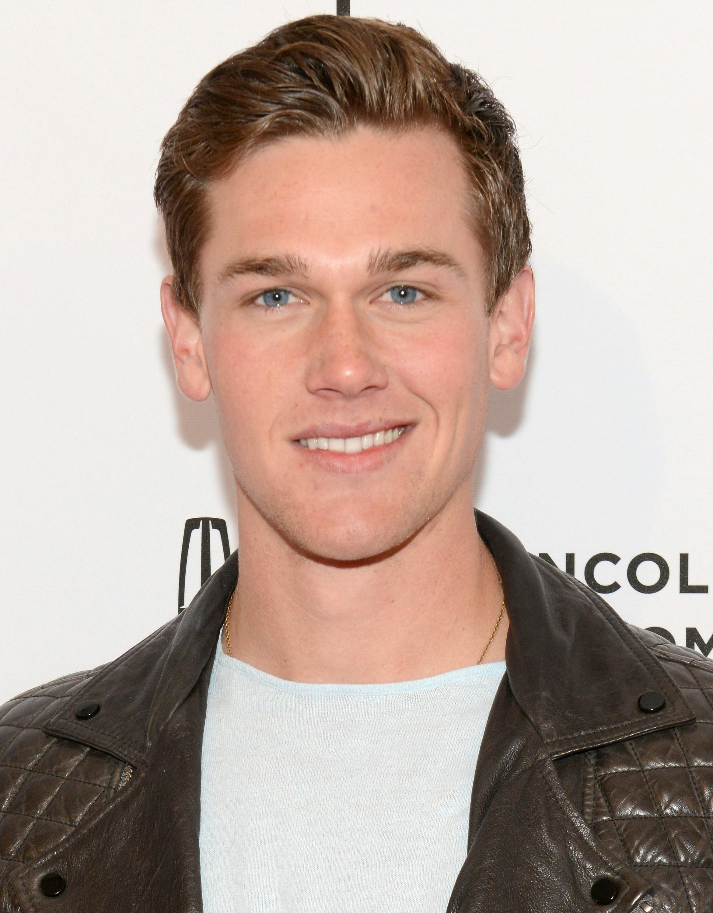 Who Plays John Keene On 'Sharp Objects'? Taylor John Smith Almost Didn ...