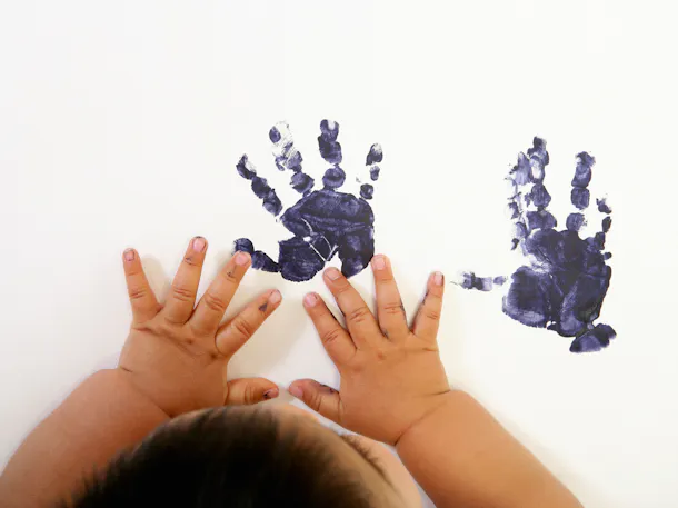 What s The Best Paint For Baby Handprints Here s What The Experts Say What s The Best Paint For Baby Handprints Here s What The Experts Say